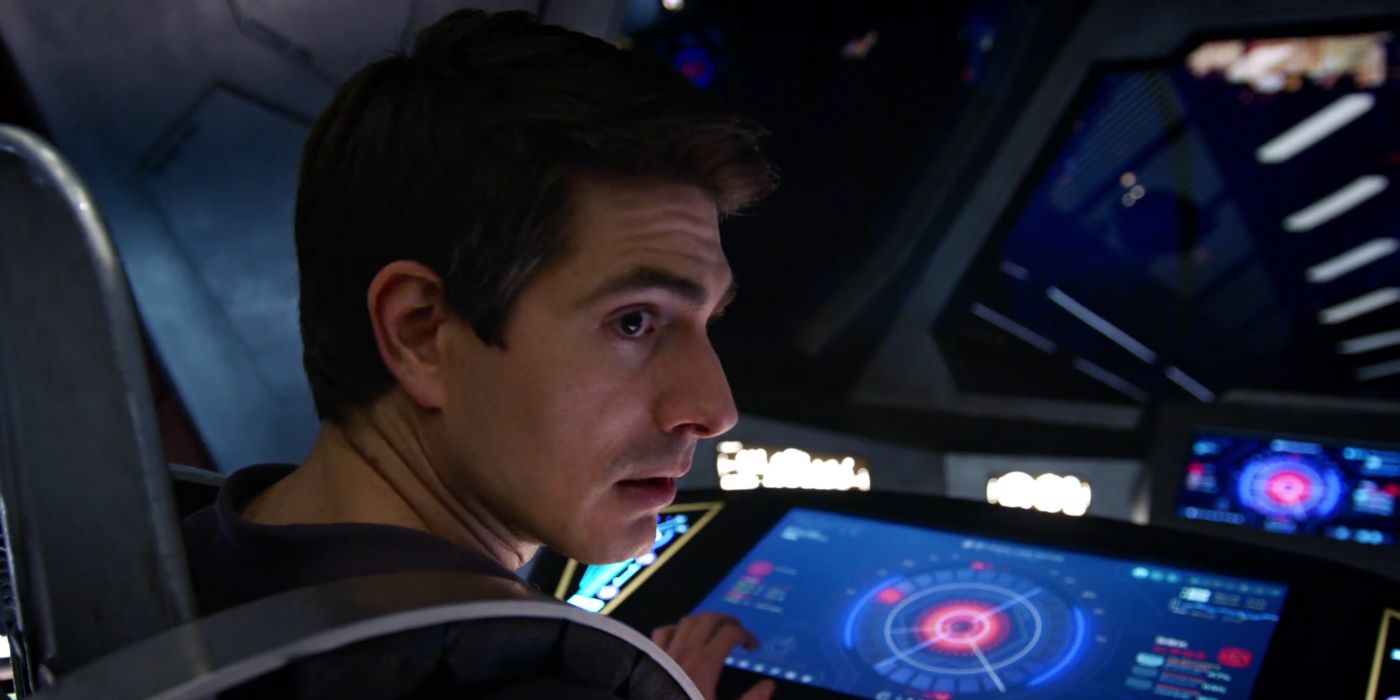 Legends of Tomorrow: The Atom & Time Traveling | CBR