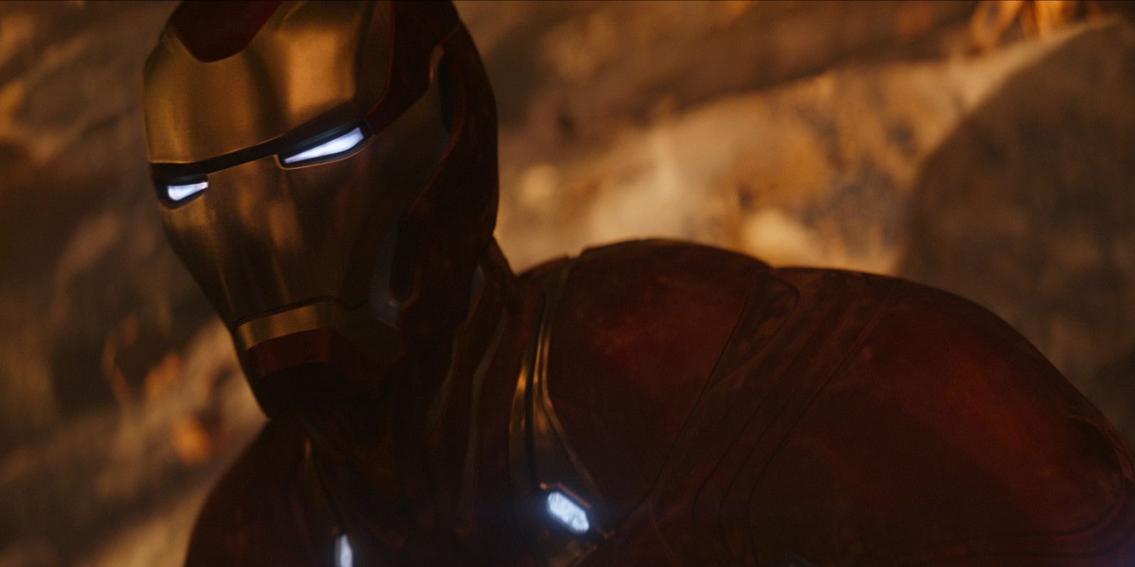 Avengers: Infinity War's New Iron Man Armor, Explained | CBR