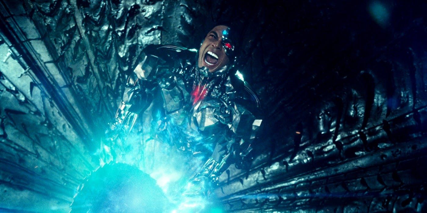 Justice Leagues Zack Snyder Reveals A Major Limit To Mother Box Abilities