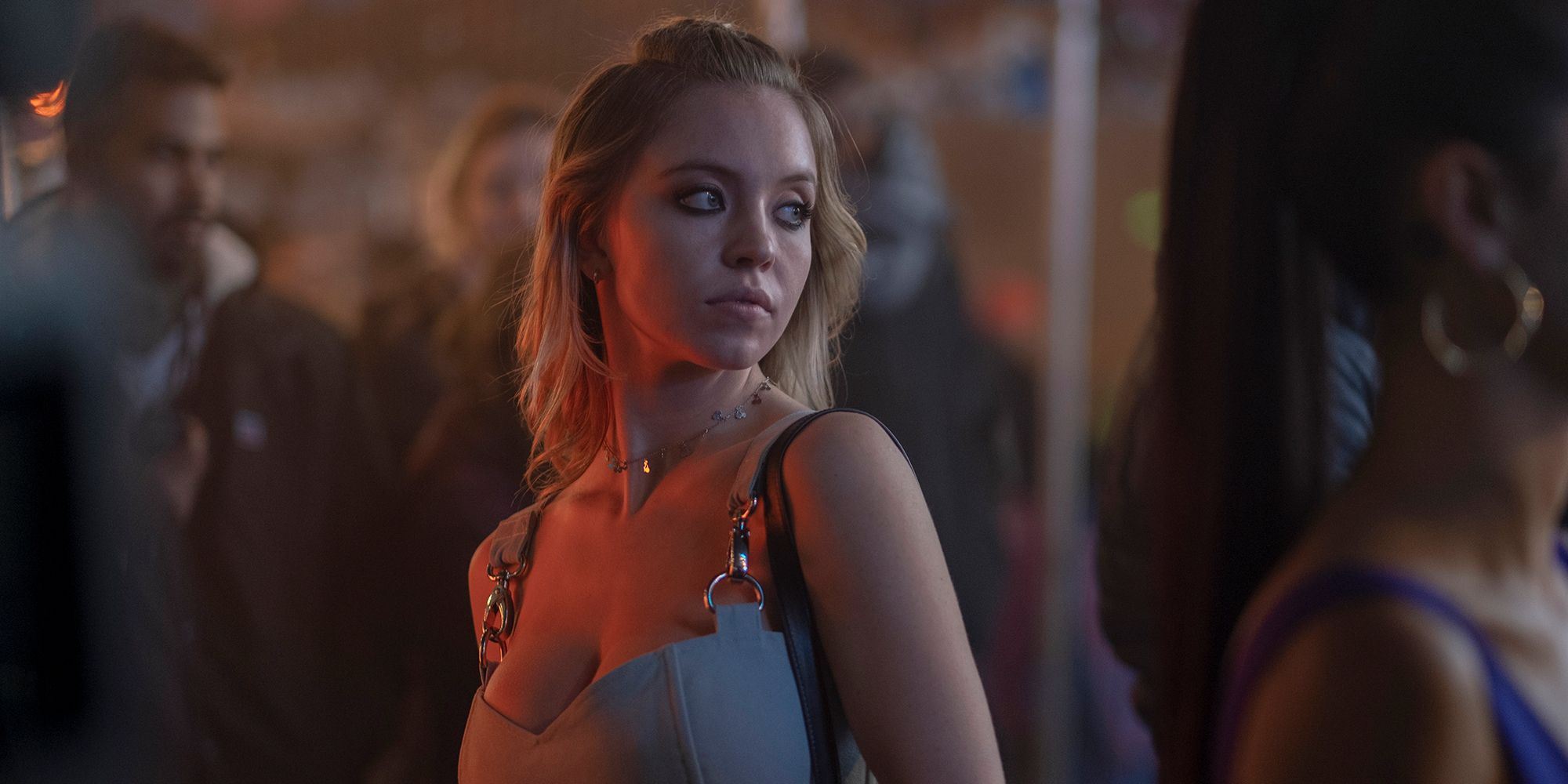 Euphoria: Cassie’s Worst Enemy Is Herself, Not Maddy | CBR