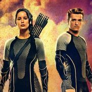 'The Hunger Games: Catching Fire' Tributes Band Together in New Banner